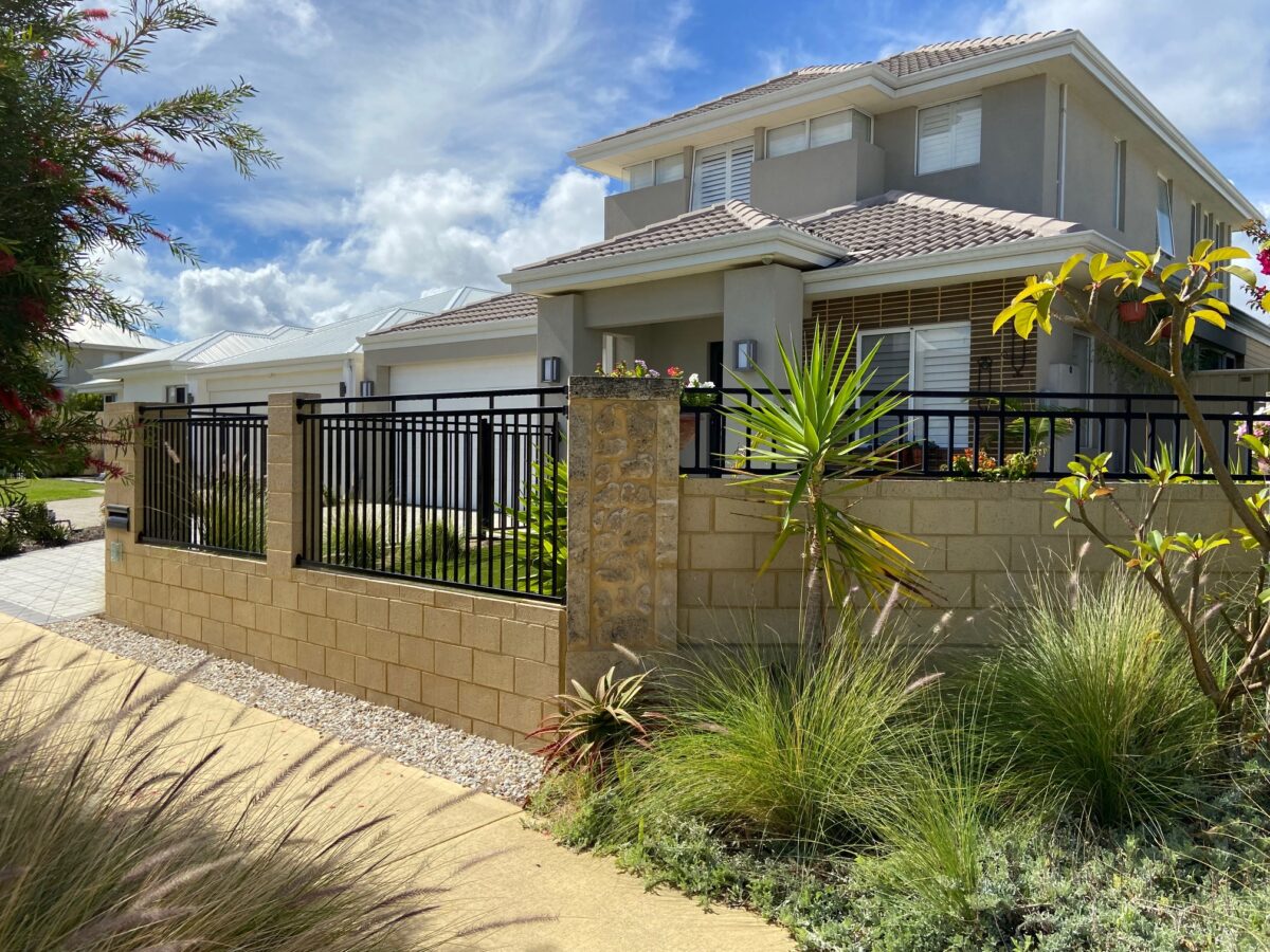Aluminium Tube Fencing & Gate Installation in Burns Beach
