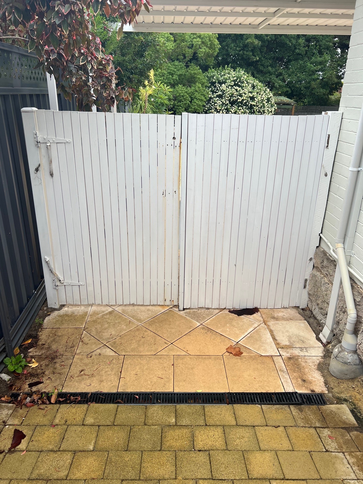 Pool Gate Installation in Floreat | Craftsman Fencing Perth