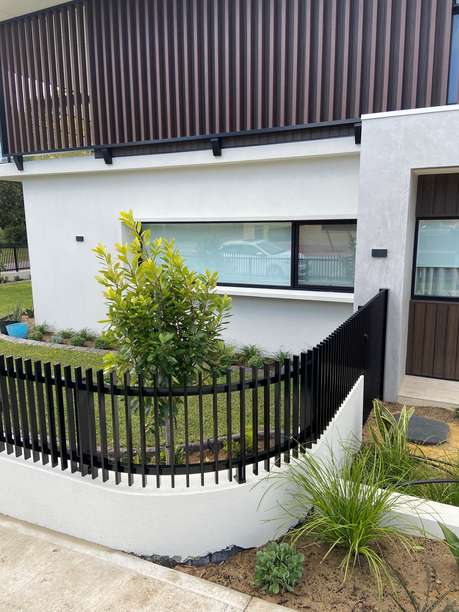 Modern Slat Fencing Adds Elegance to Floreat Home | Craftsman